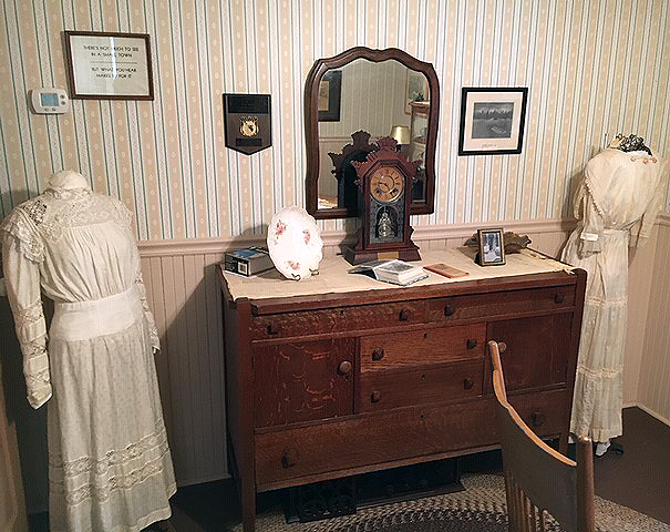 STONE HOUSE GALLERY – Bartel's History of Princeton