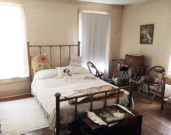 STONE HOUSE GALLERY – Bartel's History of Princeton